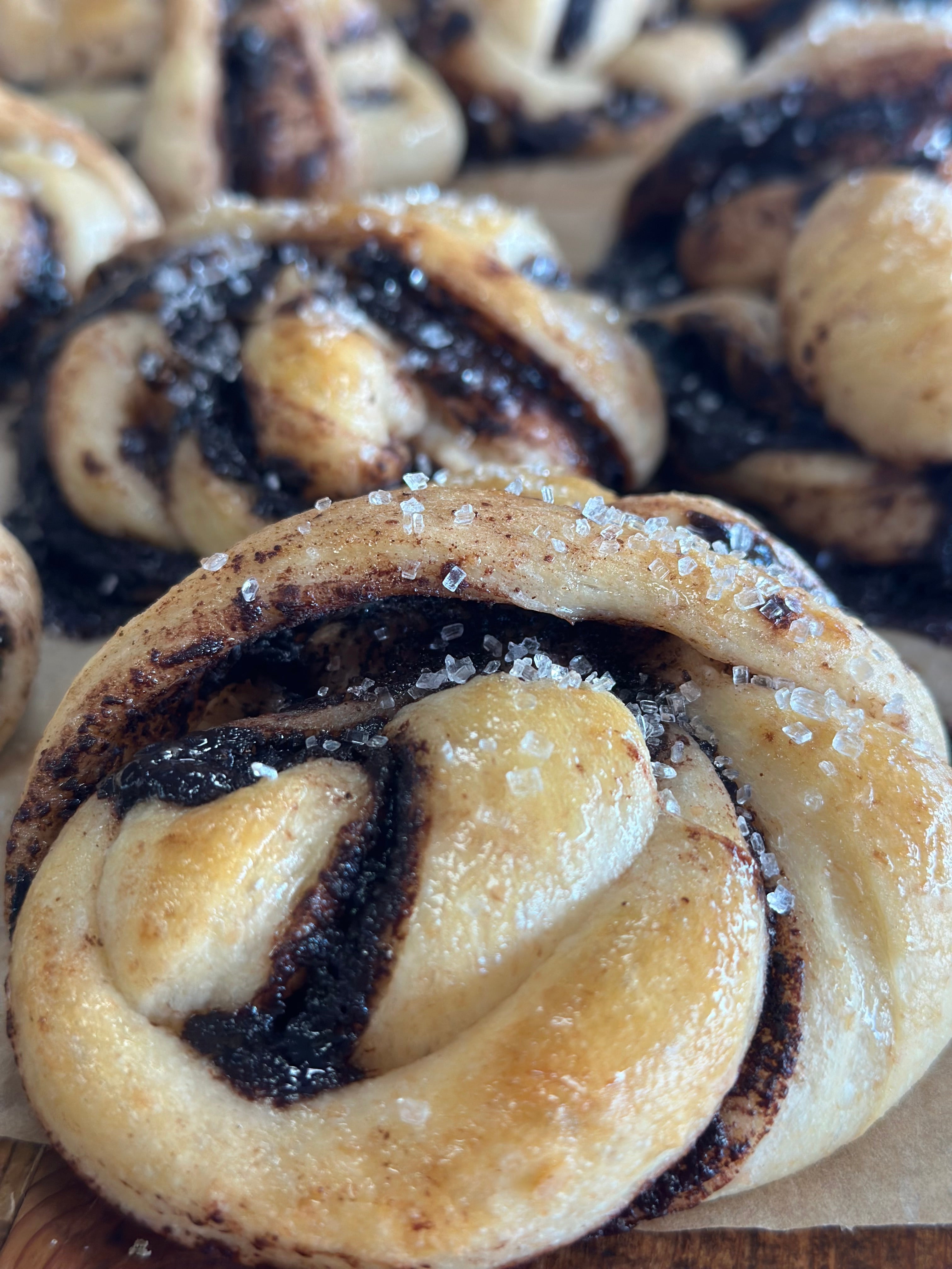 Holiday sourdough chocolate brioche buns- box of 6 – The Love Loaf